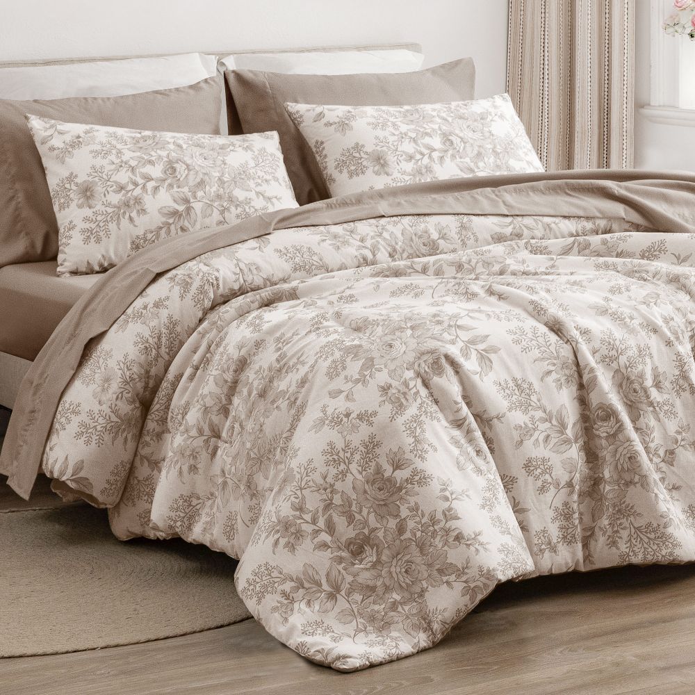 Rose-Patterned Printed 7-Piece Comforter Set - Wonderful® Bedding