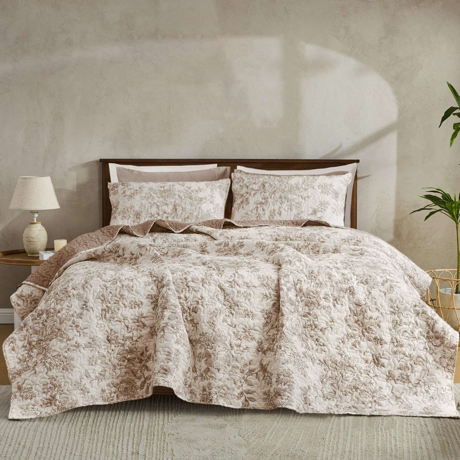 Rose Patterned 3-Piece Quilt Set - Wonderful® Bedding