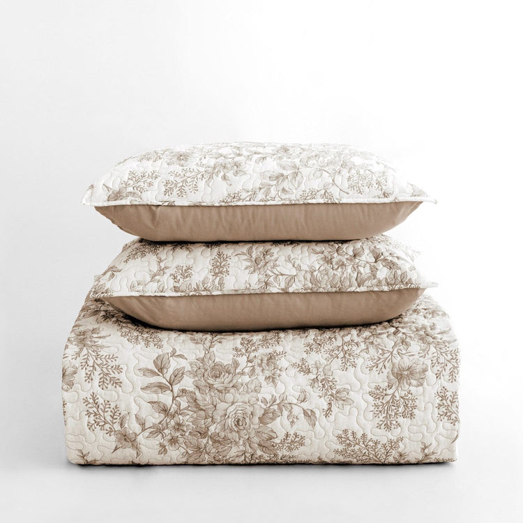 Rose Patterned 3-Piece Quilt Set - Wonderful® Bedding